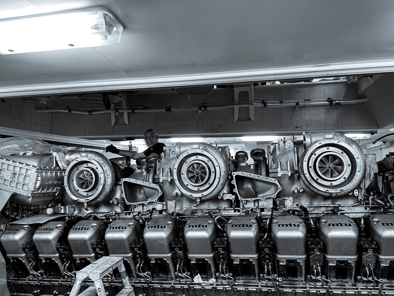 1163group – Specialized in MTU engines since 1997